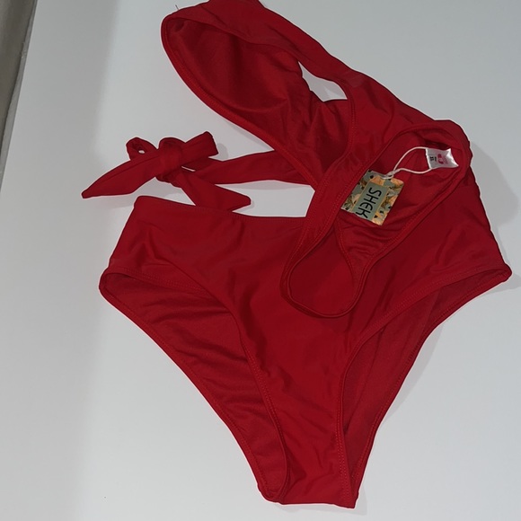 shekini | Swim | Shekini Cheek One Shoulder Monokini With One Strap To ...